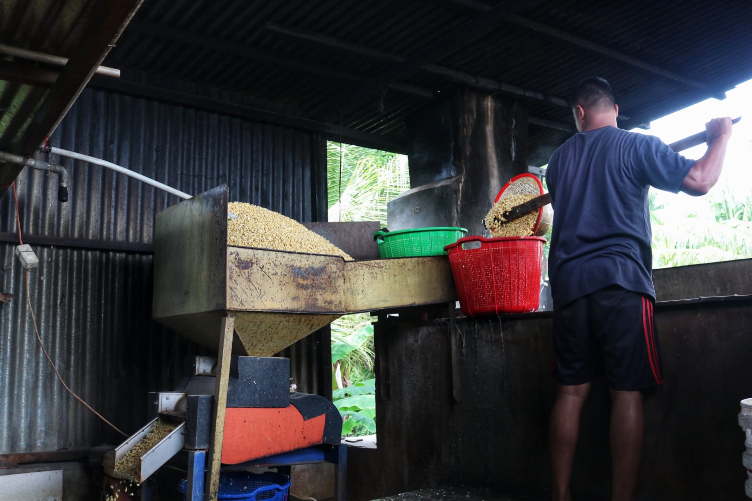 Ukuran Tempe Mengecil Akibat Harga Kedelai Mahal
