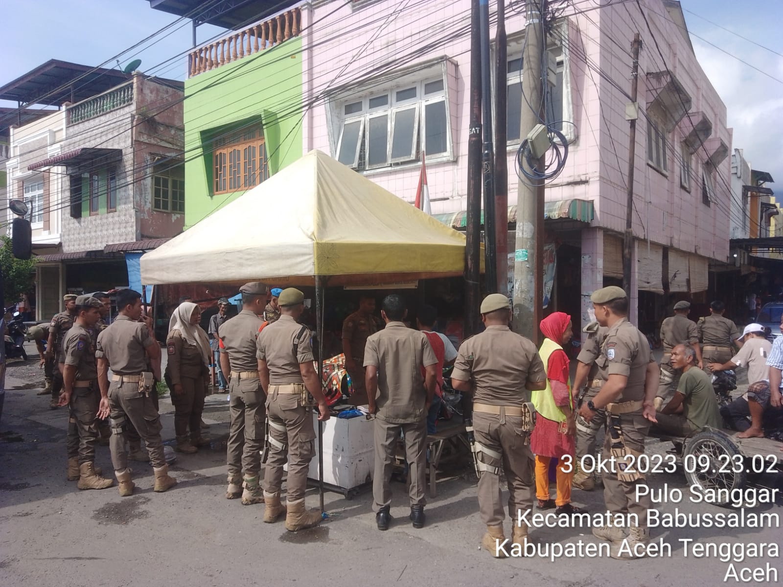 Satpol PP dan WH Agara Gelar Operasi Penertiban PKL