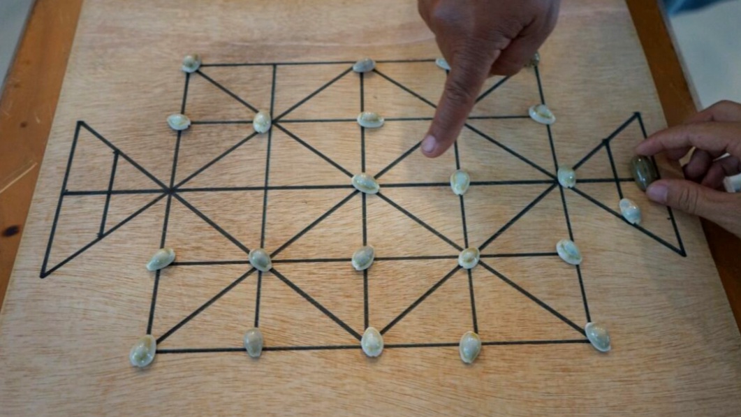 Lomba Catoe Rimueng dan Engklek Semarakkan PKA-8